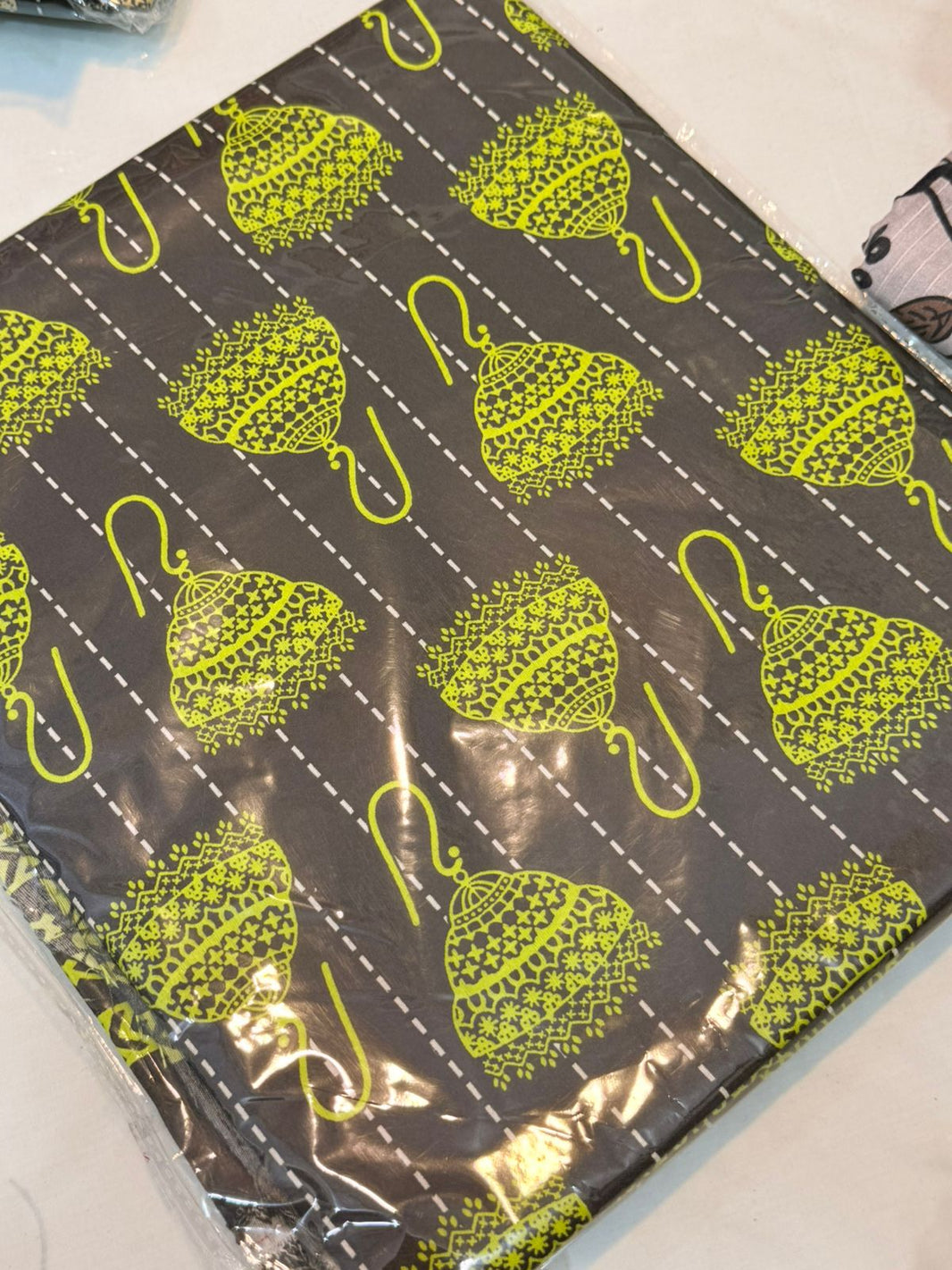 Products – Sara Branded Shop